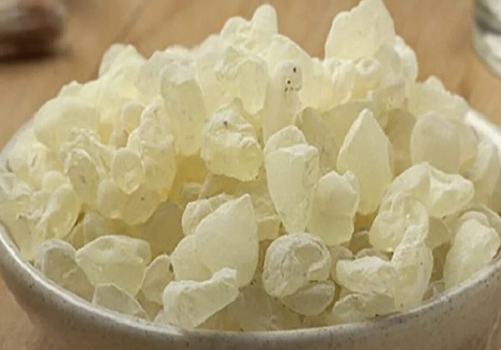 Çeşme ve damla sakızı: Üretimi, tarihi, faydaları ve Türk kültüründeki ...